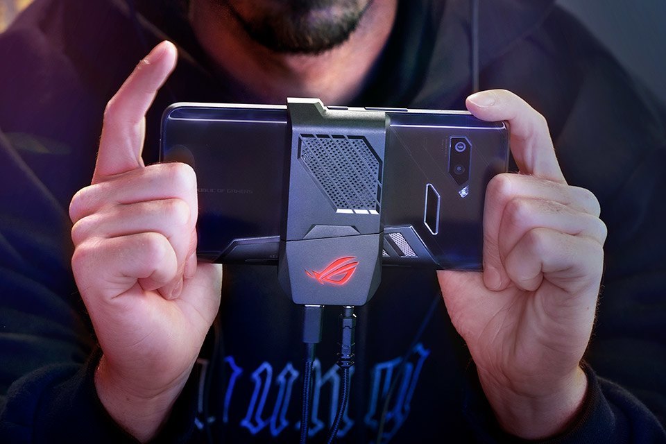 ANNOUNCING THE ROG PHONE: CHANGING THE GAME FOR MOBILE | ROG - Republic ...
