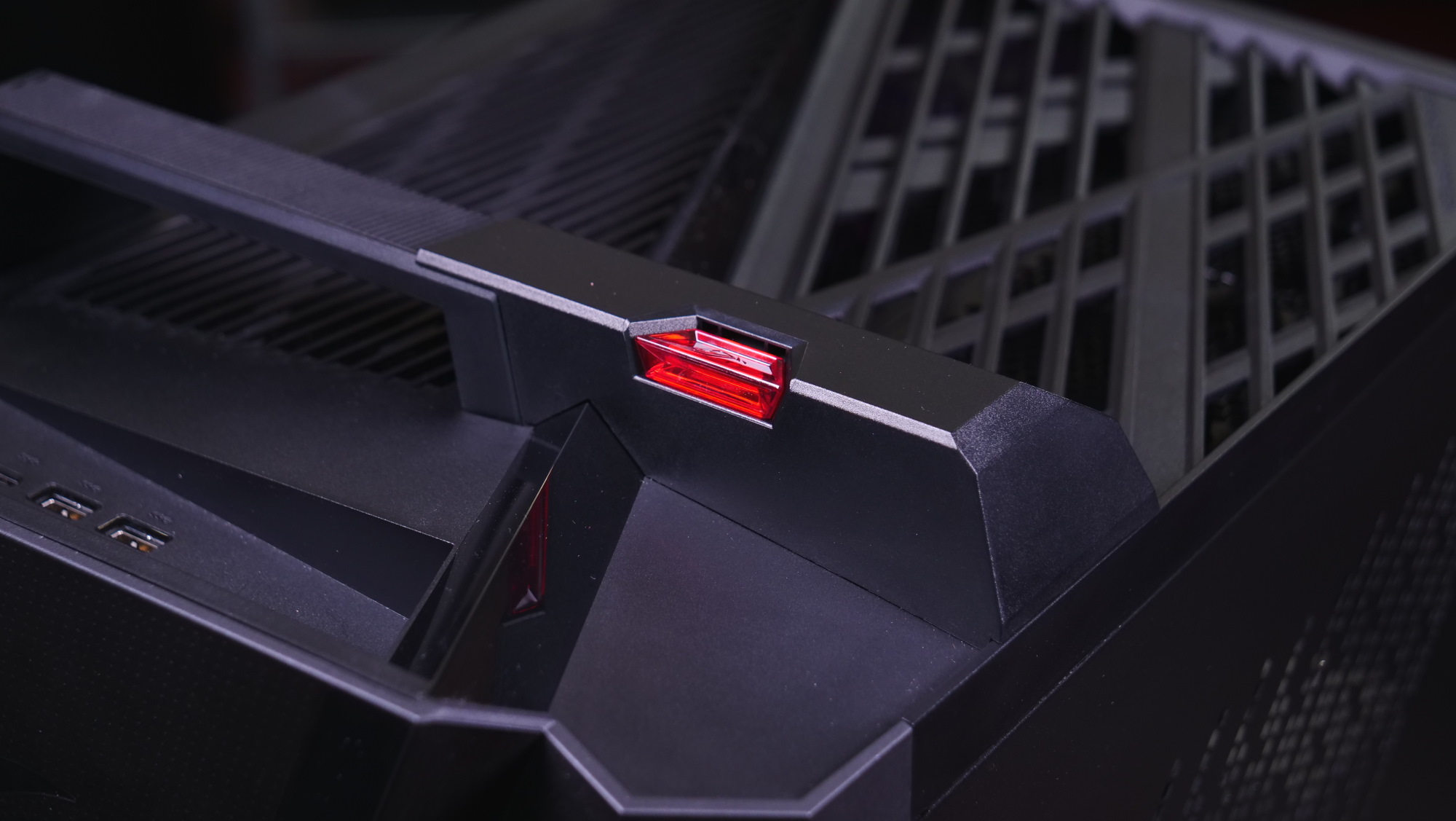 Going hands-on with the ROG Strix GA35's killer combo of Ryzen 9 3950X ...