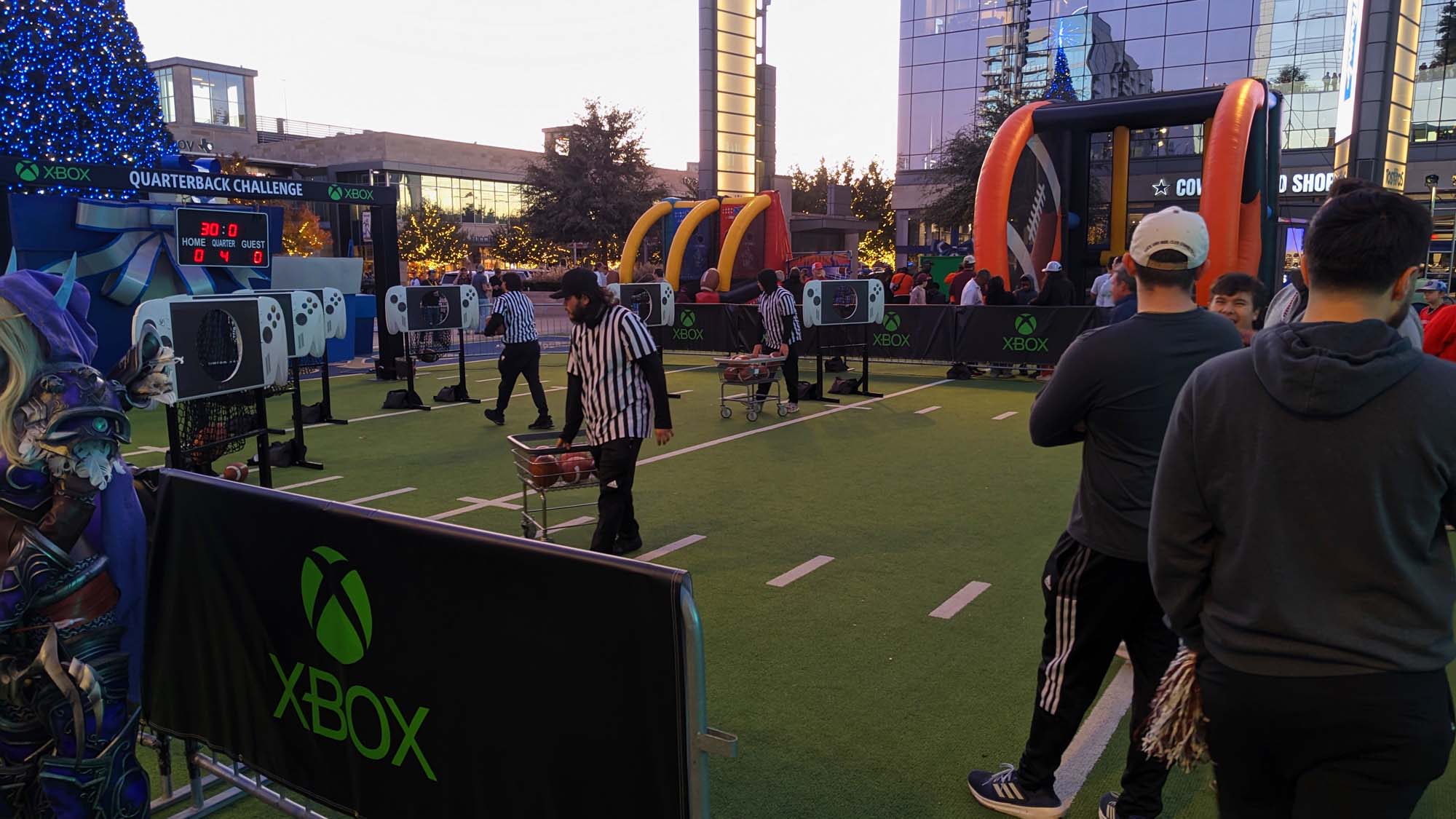 The ROG Xbox Ally takes the field at the first ever Xbox Bowl college ...